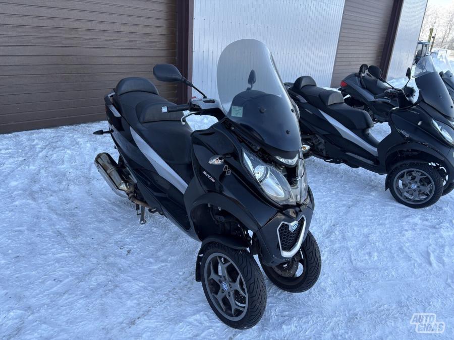 Piaggio MP3 2017 Kelmė, ar dzinēja tilpumu 0.50 L un nobraukumu 36 tūkst. km par 1630 €, foto 1 vietnē AUTOMOTO.COM.LV