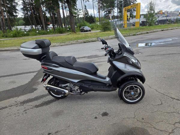 Piaggio MP3 2017 in Vilnius, with an engine capacity of 0.50 L and mileage of 18 thousand km for 3400 €, photo 1 on AUTOMOTO.COM.LV