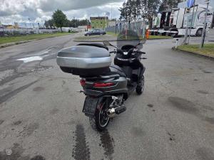 Piaggio MP3 2017 в Вильнюс, объемом двигателя 0.50 л и пробегом 18 тыс. км за 3400 €, фото 4 на AUTOMOTO.COM.LV