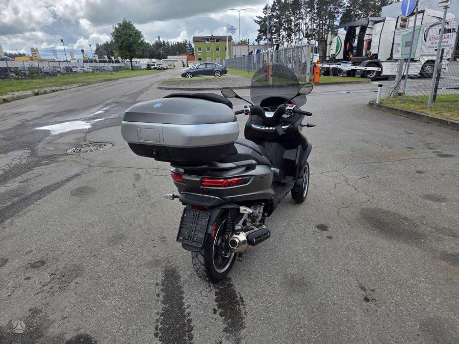 Piaggio MP3 2017 в Вильнюс, объемом двигателя 0.50 л и пробегом 18 тыс. км за 3400 €, фото 4 на AUTOMOTO.COM.LV