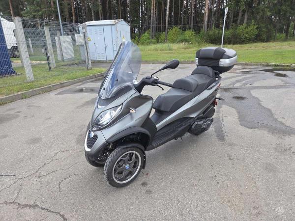 Piaggio MP3 2017 in Vilnius, with an engine capacity of 0.50 L and mileage of 18 thousand km for 3400 €, photo 6 on AUTOMOTO.COM.LV