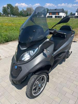 Piaggio MP3 2017 Viļņa, ar dzinēja tilpumu 0.50 L un nobraukumu 25 tūkst. km par 3900 €, foto 3 vietnē AUTOMOTO.COM.LV