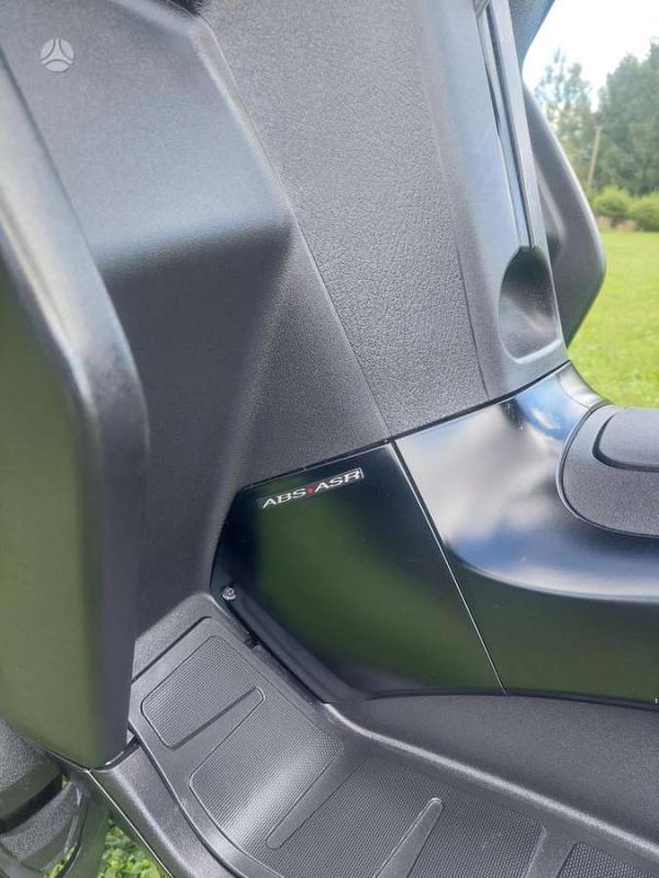 Piaggio MP3 2018 Kelmė, ar dzinēja tilpumu 0.35 L un nobraukumu 21 tūkst. km par 2950 €, foto 9 vietnē AUTOMOTO.COM.LV