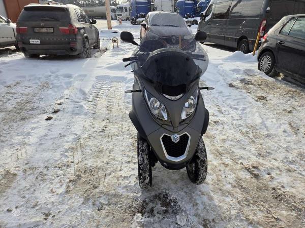 Piaggio MP3 2019 in Vilnius, with an engine capacity of 0.50 L and mileage of 25 thousand km for 3550 €, photo 4 on AUTOMOTO.COM.LV