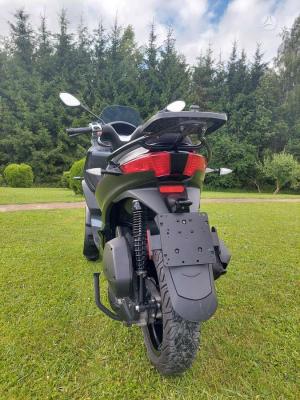 Piaggio MP3 2020 Kelmė, ar dzinēja tilpumu 0.30 L un nobraukumu 19 tūkst. km par 3050 €, foto 6 vietnē AUTOMOTO.COM.LV