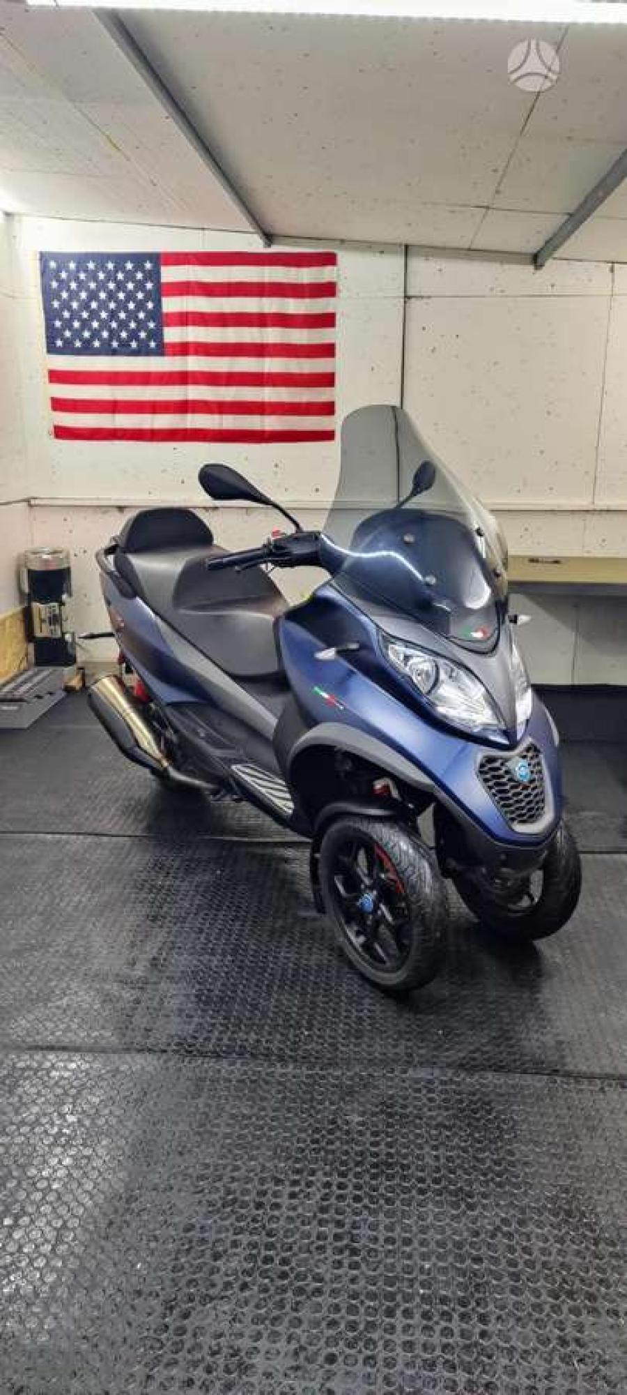 Piaggio MP3 2021 Tauragė, ar dzinēja tilpumu 0.50 L un nobraukumu 5 tūkst. km par 4400 €, foto 3 vietnē AUTOMOTO.COM.LV