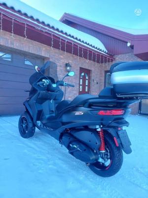 Piaggio MP3 2022 Kelmė, ar dzinēja tilpumu 0.50 L un nobraukumu 9 tūkst. km par 4950 €, foto 3 vietnē AUTOMOTO.COM.LV