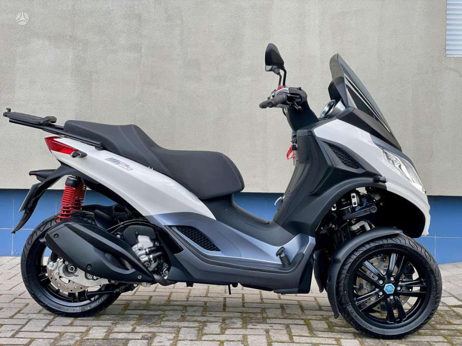 Piaggio MP3 2022 Raseiniai, ar dzinēja tilpumu 0.30 L un nobraukumu 2 tūkst. km par 2999 €, foto 3 vietnē AUTOMOTO.COM.LV