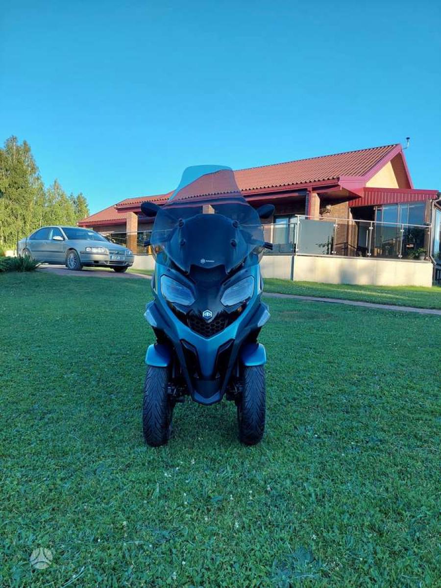 Piaggio MP3 2023 Kelmė, ar dzinēja tilpumu 0.40 L un nobraukumu 9 tūkst. km par 6350 €, foto 7 vietnē AUTOMOTO.COM.LV