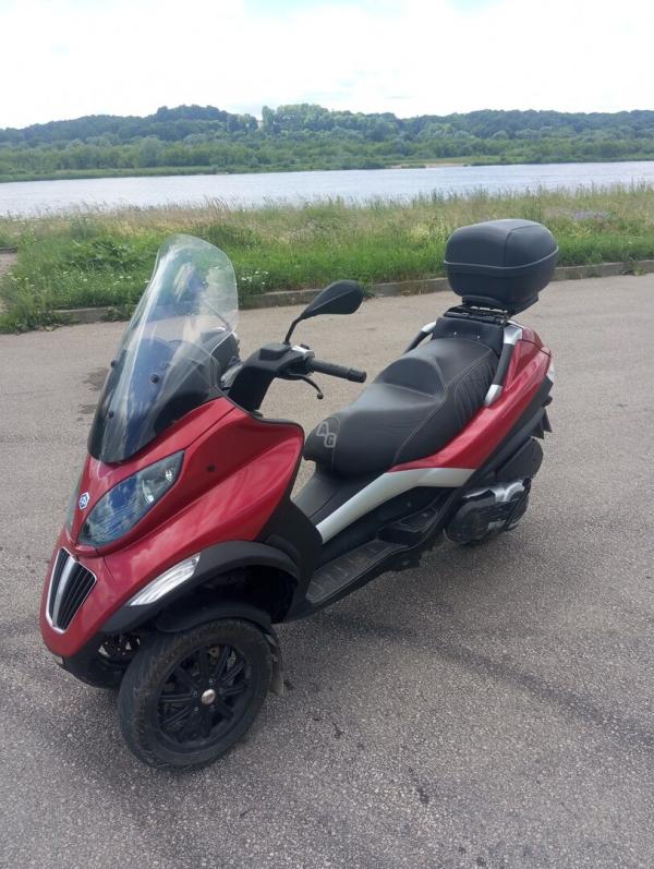 Red Piaggio MP3 2014 in Jurbarkas, with an engine capacity of 0.50 L and mileage of 27 thousand km for 3800 €, photo 4 on AUTOMOTO.COM.LV