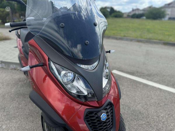 Sarkans Piaggio MP3 2016 Tauragė, ar dzinēja tilpumu 0.50 L un nobraukumu 18 tūkst. km par 4500 €, foto 11 vietnē AUTOMOTO.COM.LV