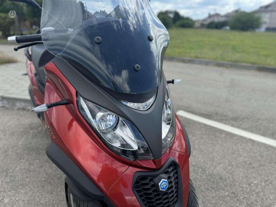 Red Piaggio MP3 2016 in Taurage, with an engine capacity of 0.50 L and mileage of 18 thousand km for 4500 €, photo 11 on AUTOMOTO.COM.LV