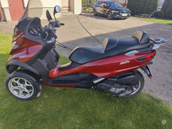 Sarkans Piaggio MP3 2017 Tauragė, ar dzinēja tilpumu 0.50 L un nobraukumu 40 tūkst. km par 3600 €, foto 6 vietnē AUTOMOTO.COM.LV