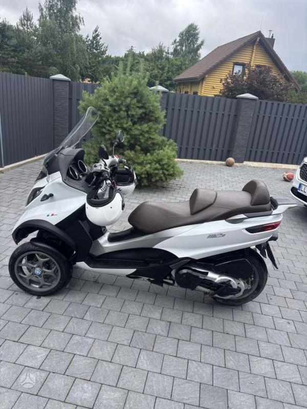 Белый Piaggio MP3 2014 в Клайпеда, объемом двигателя 0.50 л и пробегом 24 тыс. км за 3600 €, фото 4 на AUTOMOTO.COM.LV