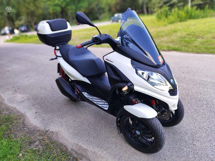 Balts Piaggio MP3 2021 Kauņa, ar dzinēja tilpumu 0.30 L un nobraukumu 5 tūkst. km par 4500 €, foto 12 vietnē AUTOMOTO.COM.LV