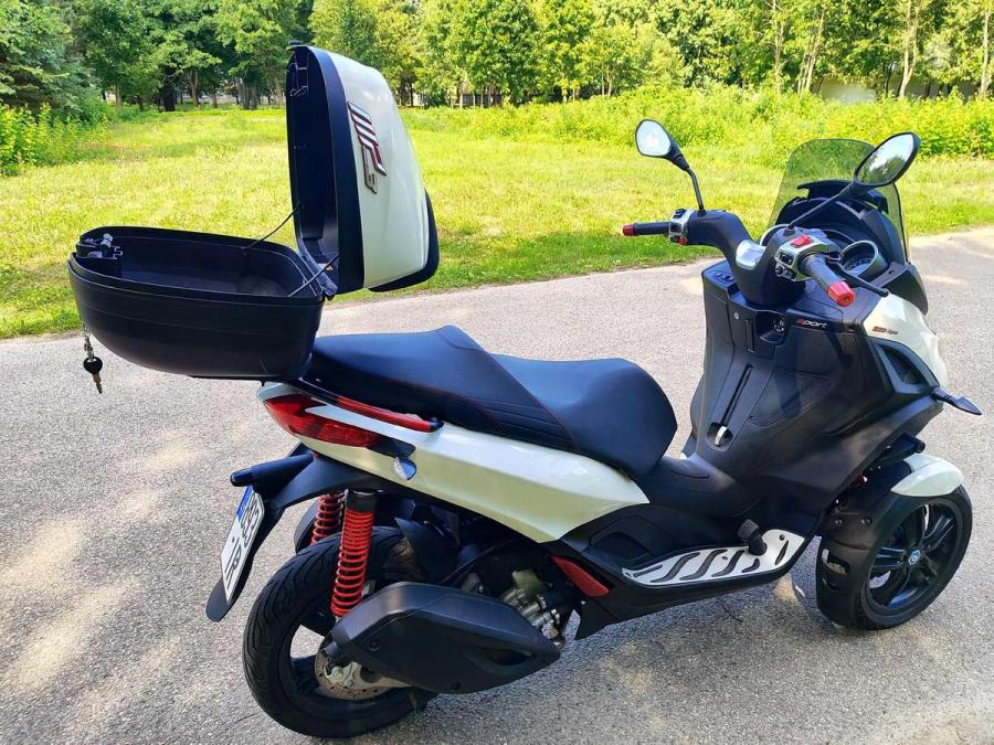 Balts Piaggio MP3 2021 Kauņa, ar dzinēja tilpumu 0.30 L un nobraukumu 5 tūkst. km par 4500 €, foto 14 vietnē AUTOMOTO.COM.LV