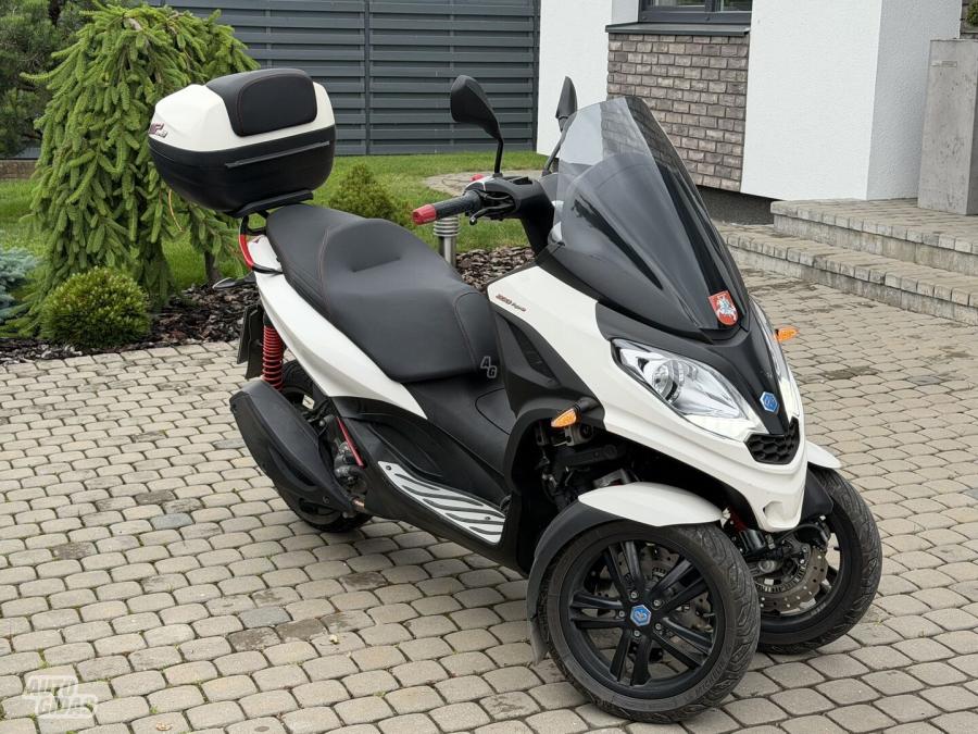 Balts Piaggio MP3 2021 Kauņa, ar dzinēja tilpumu 0.30 L un nobraukumu 6 tūkst. km par 3999 €, foto 5 vietnē AUTOMOTO.COM.LV