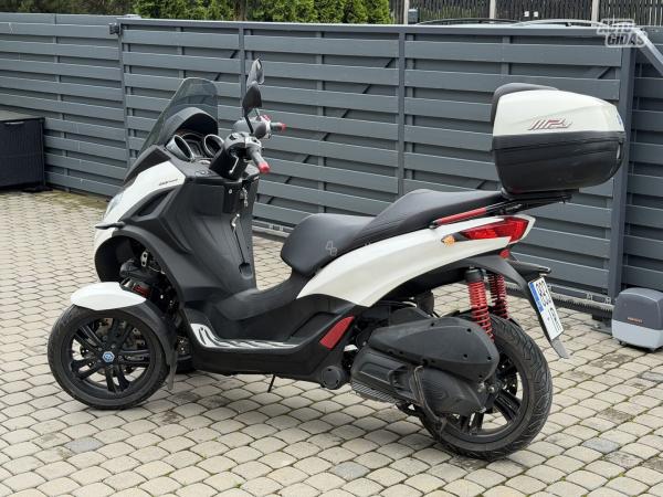 Белый Piaggio MP3 2021 в Каунас, объемом двигателя 0.30 л и пробегом 6 тыс. км за 3999 €, фото 6 на AUTOMOTO.COM.LV