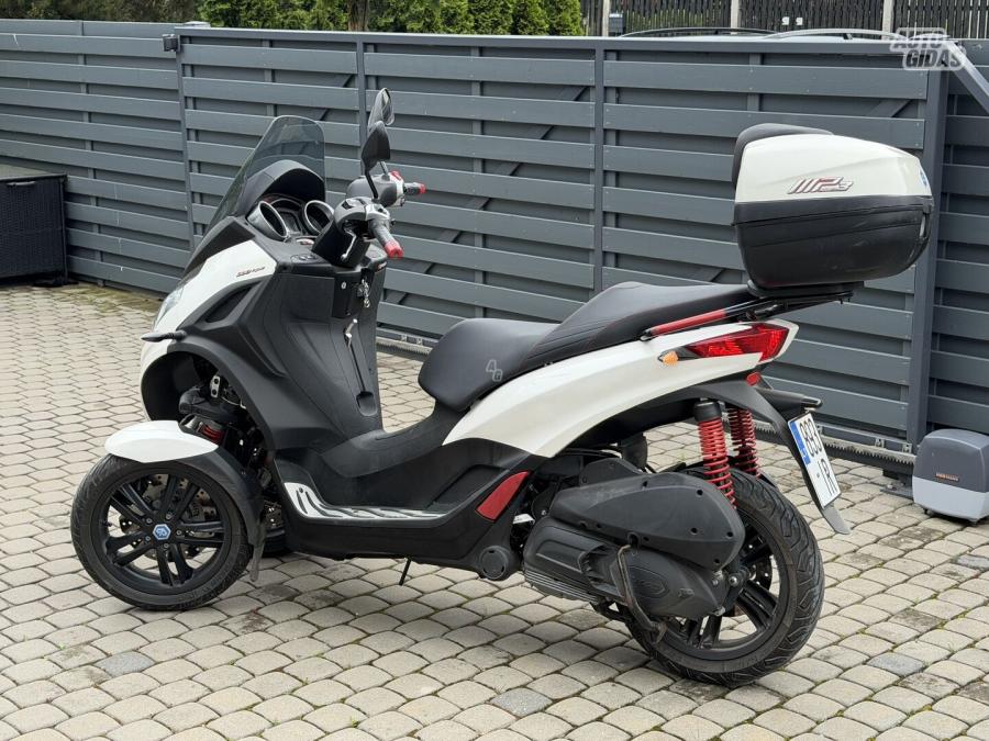 Balts Piaggio MP3 2021 Kauņa, ar dzinēja tilpumu 0.30 L un nobraukumu 6 tūkst. km par 3999 €, foto 7 vietnē AUTOMOTO.COM.LV