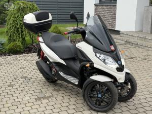 Balts Piaggio MP3 2021 Kauņa, ar dzinēja tilpumu 0.30 L un nobraukumu 6 tūkst. km par 3999 €, foto 5 vietnē AUTOMOTO.COM.LV