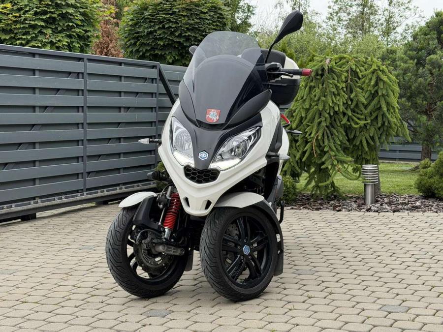 Белый Piaggio MP3 2021 в Каунас, объемом двигателя 0.30 л и пробегом 6 тыс. км за 3990 €, фото 5 на AUTOMOTO.COM.LV