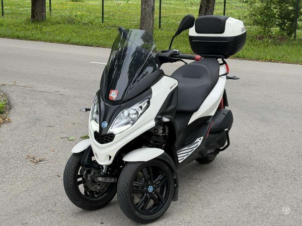 Balts Piaggio MP3 2021 Kauņa, ar dzinēja tilpumu 0.30 L un nobraukumu 6 tūkst. km par 3990 €, foto 8 vietnē AUTOMOTO.COM.LV