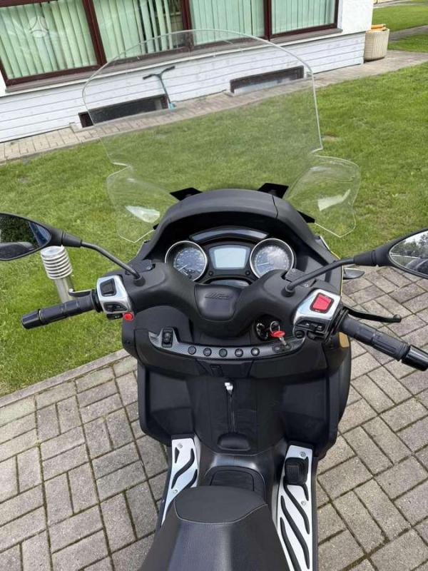 Желтый Piaggio MP3 2019 в Вильнюс, объемом двигателя 0.49 л и пробегом 14 тыс. км за 6200 €, фото 5 на AUTOMOTO.COM.LV