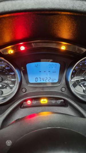 Желтый Piaggio MP3 2020 в Каунас, объемом двигателя 0.50 л и пробегом 8 тыс. км за 5900 €, фото 8 на AUTOMOTO.COM.LV