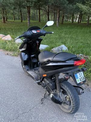 Черный Piaggio NRG 2006 в Купишкис, объемом двигателя 0.05 л и пробегом 13 тыс. км за 1250 €, фото 7 на AUTOMOTO.COM.LV