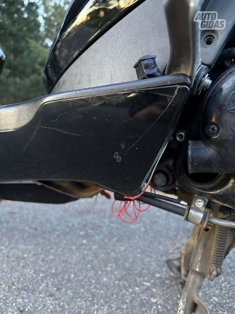 Черный Piaggio NRG 2006 в Купишкис, объемом двигателя 0.05 л и пробегом 13 тыс. км за 1250 €, фото 14 на AUTOMOTO.COM.LV