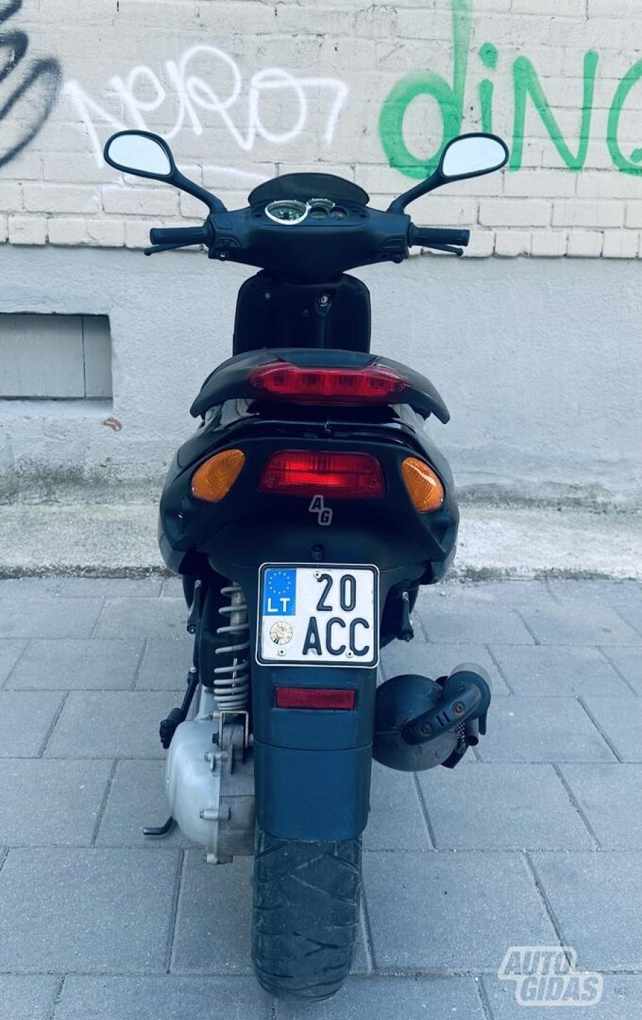 Black Piaggio NRG 2007 in Klaipeda, with an engine capacity of 0.05 L and mileage of 11 thousand km for 1150 €, photo 6 on AUTOMOTO.COM.LV