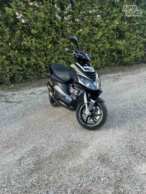 Black Piaggio NRG 2009 in Vilnius, with an engine capacity of 0.05 L and mileage of 26 thousand km for 1450 €, photo  on AUTOMOTO.COM.LV