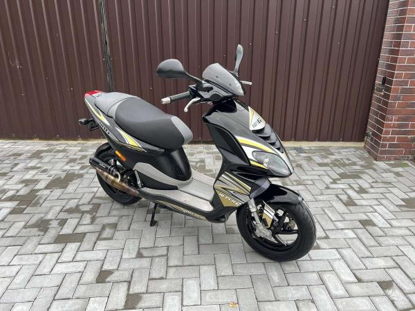 Черный Piaggio NRG 2010 в Каунас, объемом двигателя 49.00 л и пробегом 21 тыс. км за 1450 €, фото 3 на AUTOMOTO.COM.LV