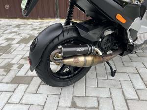 Черный Piaggio NRG 2010 в Каунас, объемом двигателя 49.00 л и пробегом 21 тыс. км за 1450 €, фото 11 на AUTOMOTO.COM.LV