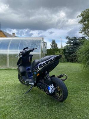 Black Piaggio NRG 2010 in Birzai, with an engine capacity of 70.00 L and mileage of 36 thousand km for 1000 €, photo 5 on AUTOMOTO.COM.LV