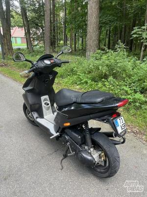 Черный Piaggio NRG 2012 в Каунас, объемом двигателя 0.07 л и пробегом 23 тыс. км за 1450 €, фото  на AUTOMOTO.COM.LV