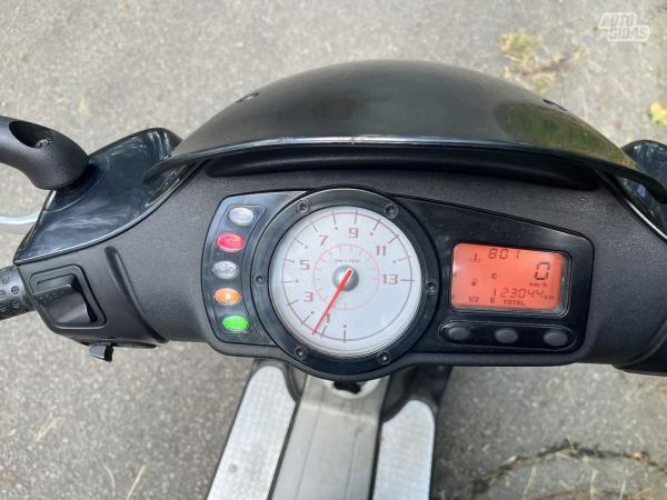Черный Piaggio NRG 2012 в Каунас, объемом двигателя 0.07 л и пробегом 23 тыс. км за 1450 €, фото 10 на AUTOMOTO.COM.LV