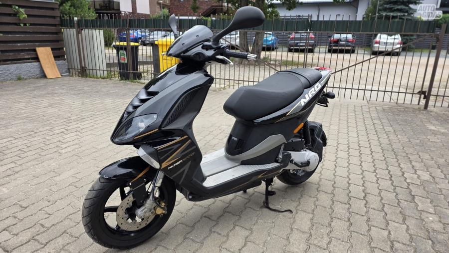 Black Piaggio NRG 2013 in Palanga, with an engine capacity of 0.05 L and mileage of 15 thousand km for 1450 €, photo 1 on AUTOMOTO.COM.LV