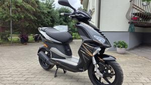 Black Piaggio NRG 2013 in Palanga, with an engine capacity of 0.05 L and mileage of 15 thousand km for 1450 €, photo 5 on AUTOMOTO.COM.LV