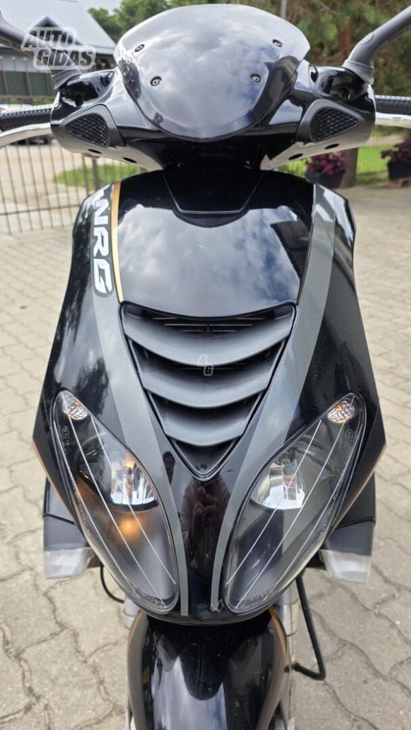 Black Piaggio NRG 2013 in Palanga, with an engine capacity of 0.05 L and mileage of 15 thousand km for 1450 €, photo 5 on AUTOMOTO.COM.LV