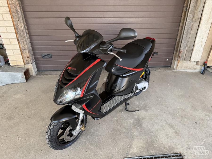 Melns Piaggio NRG 2015 Kauņa, ar dzinēja tilpumu 0.05 L un nobraukumu 16 tūkst. km par 1650 €, foto 7 vietnē AUTOMOTO.COM.LV