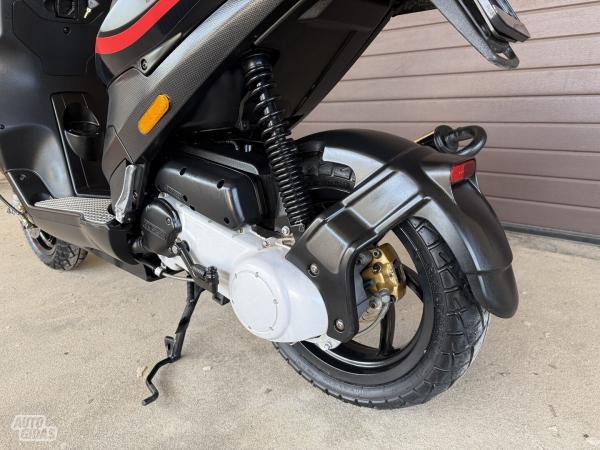 Melns Piaggio NRG 2015 Kauņa, ar dzinēja tilpumu 0.05 L un nobraukumu 16 tūkst. km par 1650 €, foto 9 vietnē AUTOMOTO.COM.LV