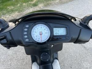 Black Piaggio NRG 2015 in Prienai, with an engine capacity of 0.05 L and mileage of 13 thousand km for 1750 €, photo 15 on AUTOMOTO.COM.LV