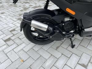 Черный Piaggio NRG 2015 в Каунас, объемом двигателя 49.00 л и пробегом 13 тыс. км за 1550 €, фото 13 на AUTOMOTO.COM.LV
