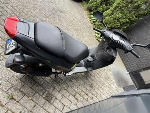 Black Piaggio NRG 2015 in Klaipeda, with an engine capacity of 49.00 L and mileage of 28 thousand km for 1550 €, photo 6 on AUTOMOTO.COM.LV