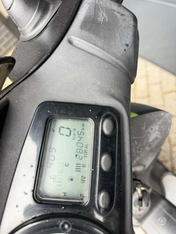 Black Piaggio NRG 2015 in Klaipeda, with an engine capacity of 49.00 L and mileage of 28 thousand km for 1550 €, photo 6 on AUTOMOTO.COM.LV