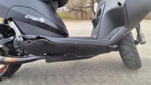 Black Piaggio NRG 2016 in Panevezys, with an engine capacity of 0.05 L and mileage of 18 thousand km for 1200 €, photo 16 on AUTOMOTO.COM.LV