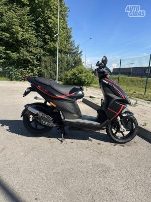 Melns Piaggio NRG 2017 Kauņa, ar dzinēja tilpumu 0.05 L un nobraukumu 14 tūkst. km par 1500 €, foto 4 vietnē AUTOMOTO.COM.LV
