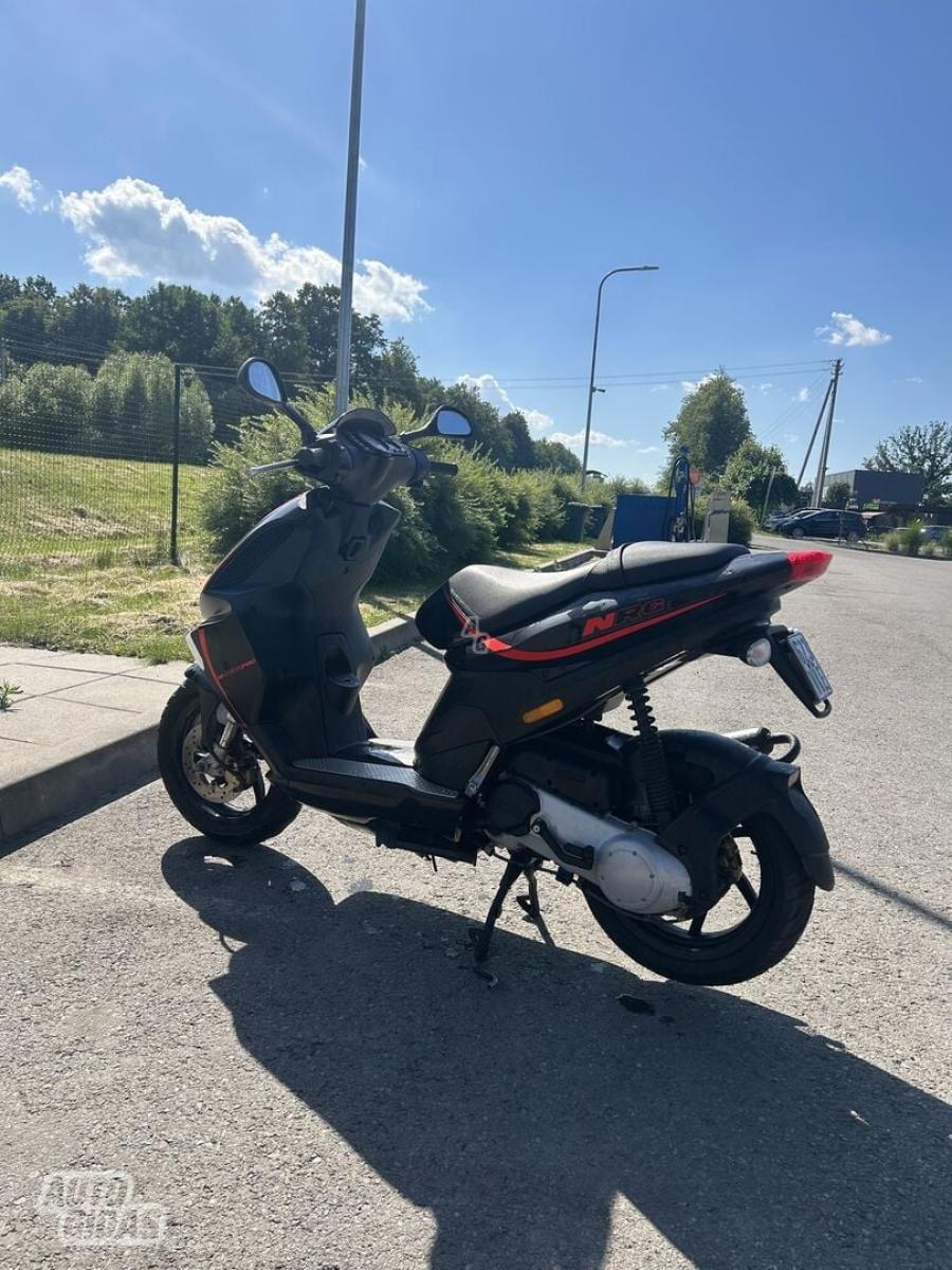 Melns Piaggio NRG 2017 Kauņa, ar dzinēja tilpumu 0.05 L un nobraukumu 14 tūkst. km par 1500 €, foto 7 vietnē AUTOMOTO.COM.LV