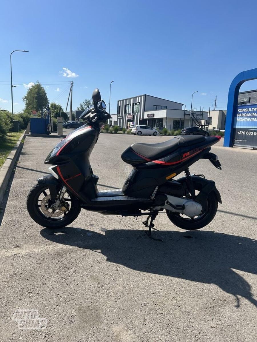 Melns Piaggio NRG 2017 Kauņa, ar dzinēja tilpumu 0.05 L un nobraukumu 14 tūkst. km par 1500 €, foto 8 vietnē AUTOMOTO.COM.LV